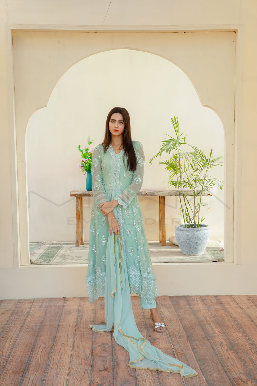 Pakistani Party Wear Dresses | Elegant Embroidery Designs Dress – Mona ...